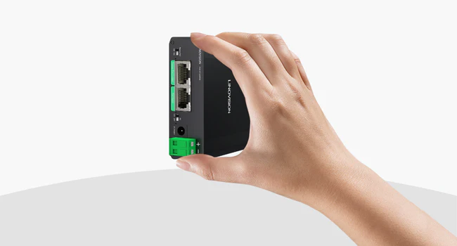 Industrial Gigabit 30W PoE Splitter with Switchable DC12V/24V Output a ...